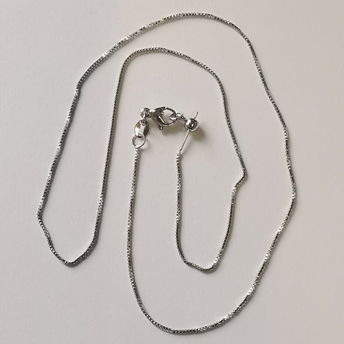 Adjustable fine chain - Rhodium plated - www.thesouthamptonbeadshop.co.uk